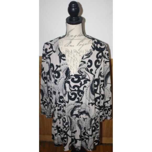 Alfani | Tops | Alfani Pullover Vneck Tunic Blouse Sz 2x Ls Black White ...